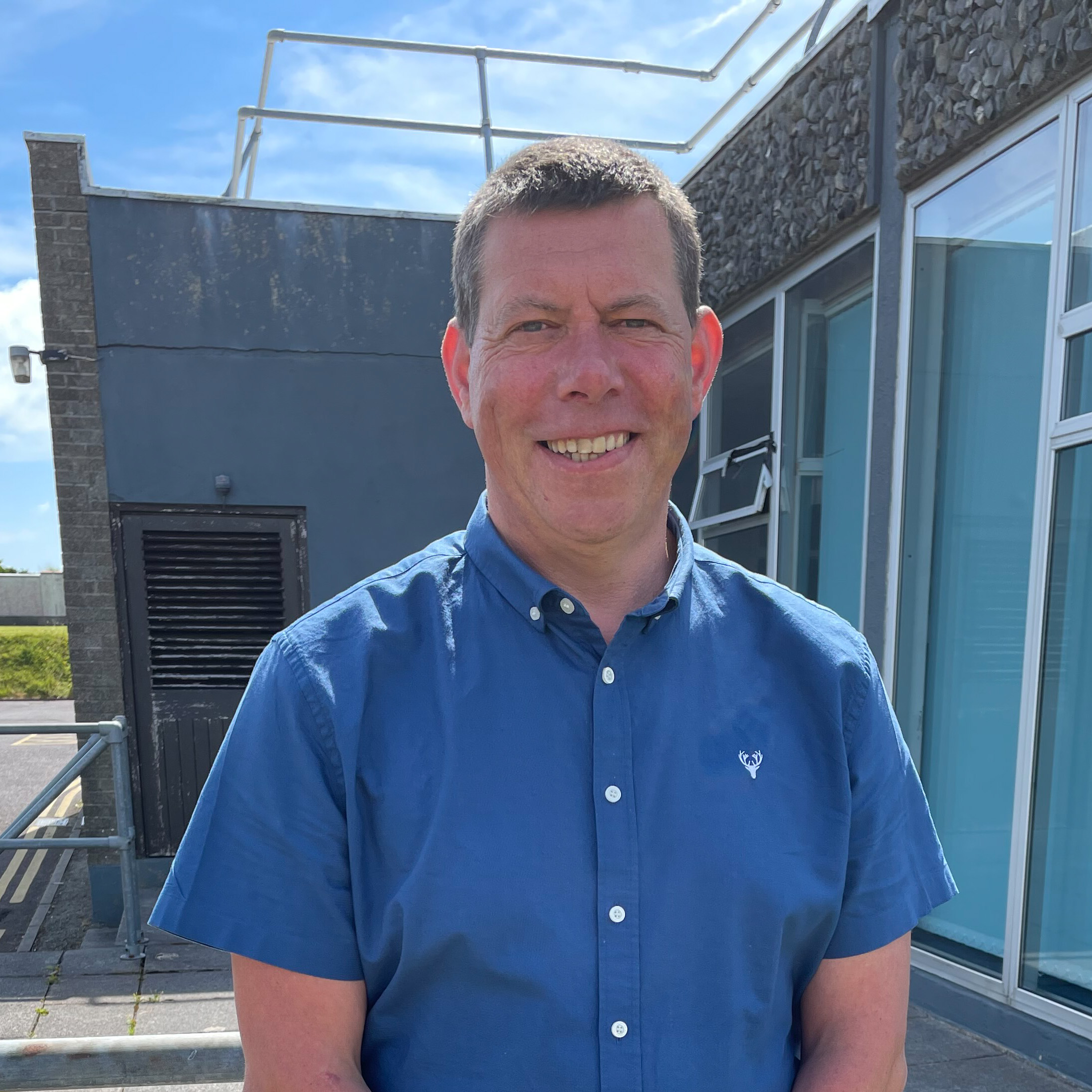 Tá ball fóirne nua le cuir in aithne díbh / New member of Dingle Hub ...